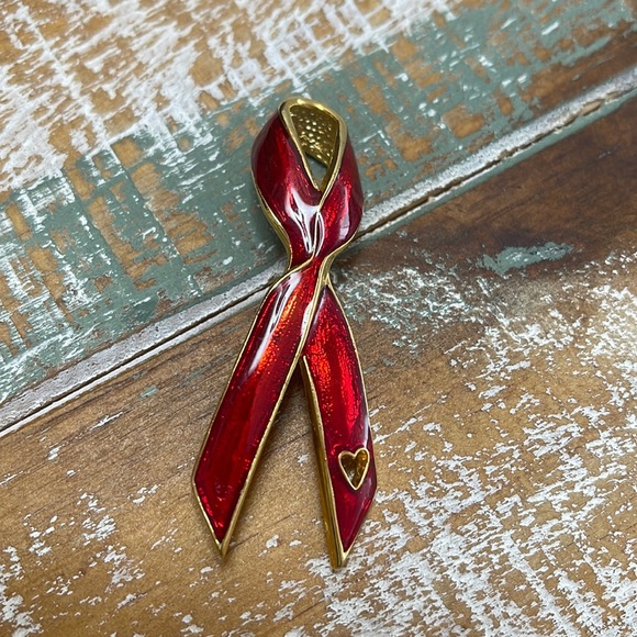 gigi | Jewelry | Vintage Gigi Paris Red Translucent Enamel Gold Tone ...